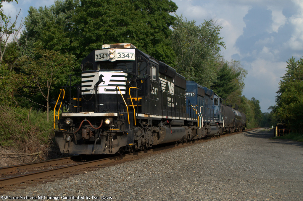 NS SD40-2 3347 leads H76
